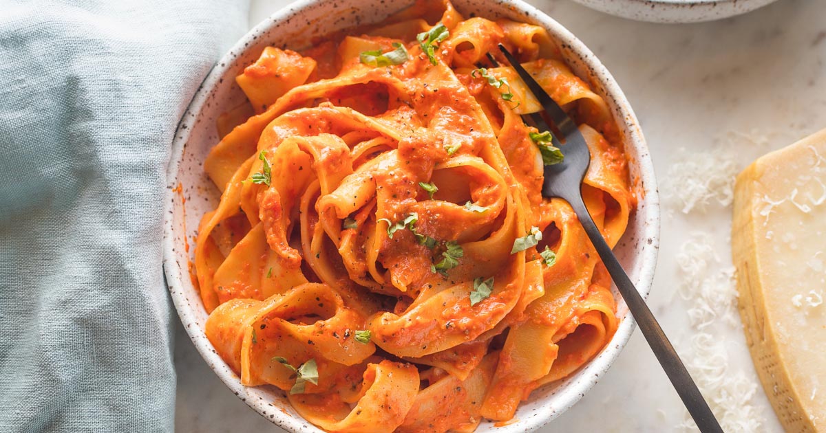 Roasted Red Pepper Pasta - Nourish and Fete