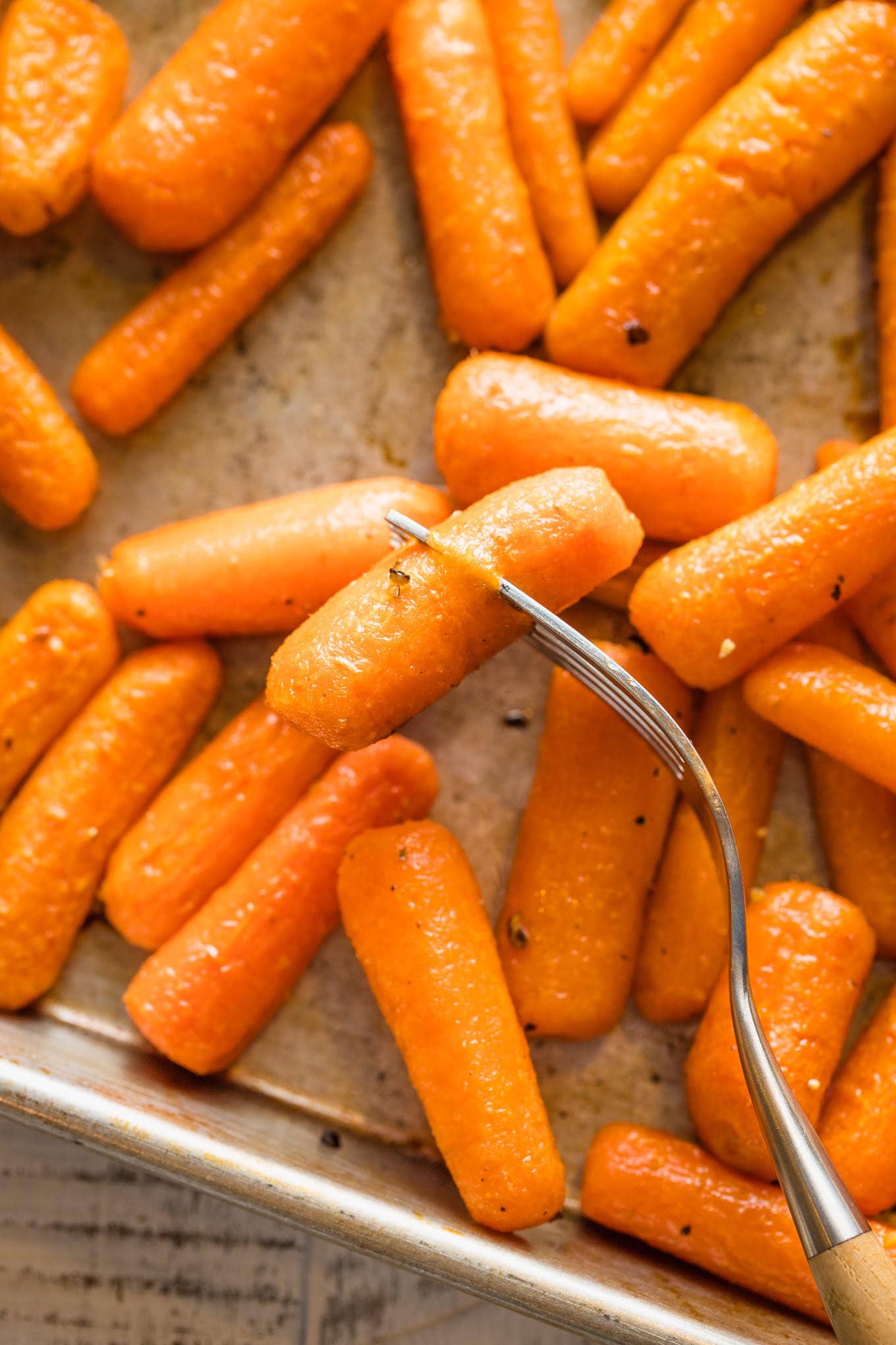Roasted Baby Carrots (5 Minutes Prep!) - Nourish and Fete