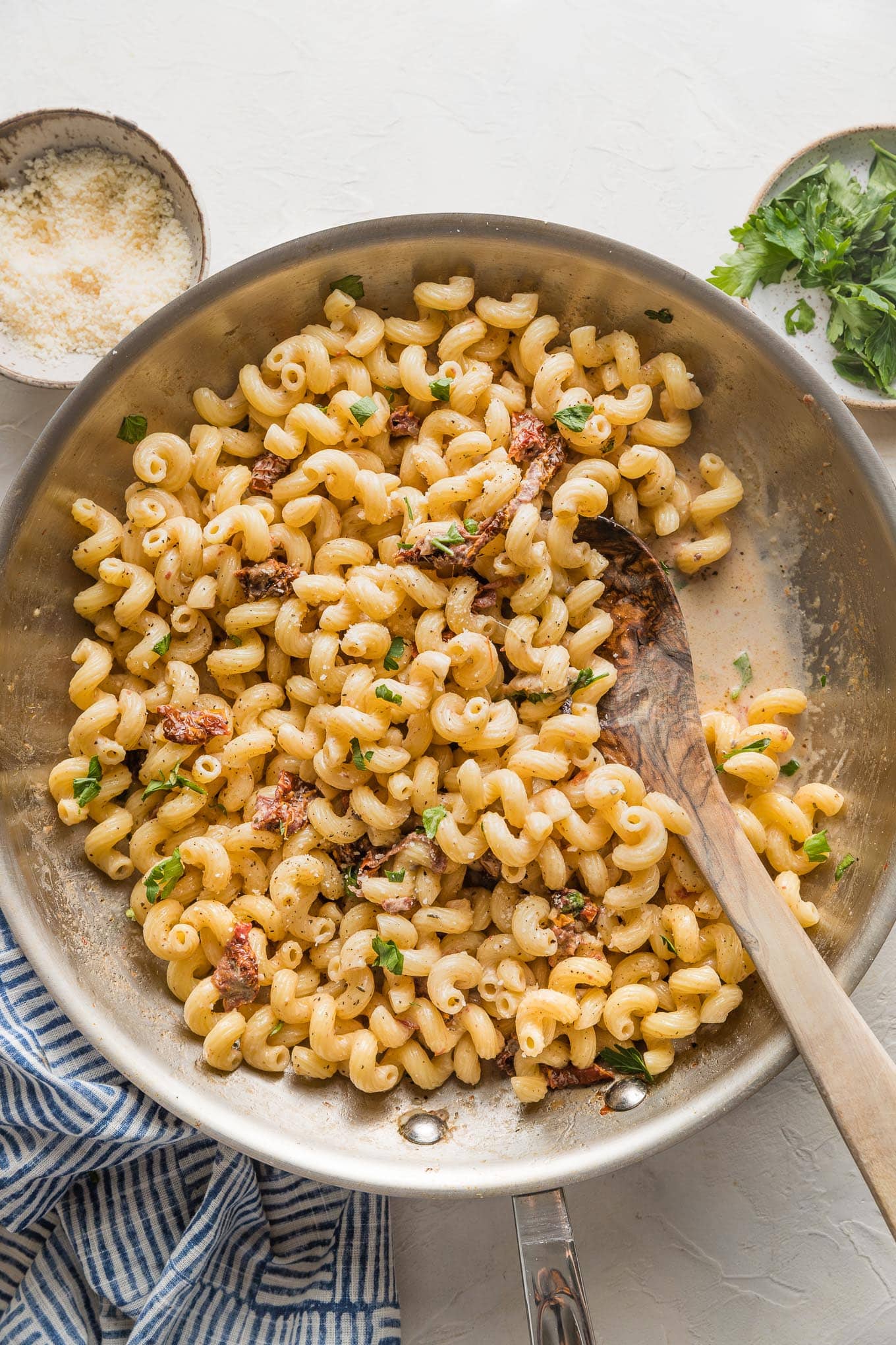 Creamy Cavatappi Pasta - Nourish and Fete